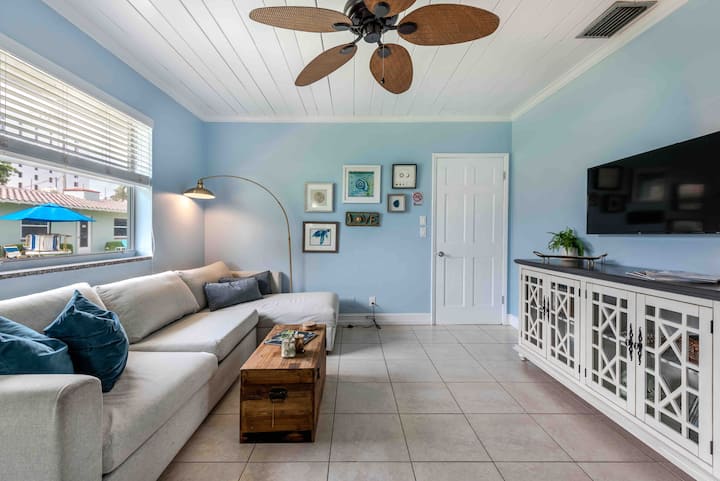 Vintage Vibes By The Beach – Walk To Atlantic Ave! - Delray Beach, FL