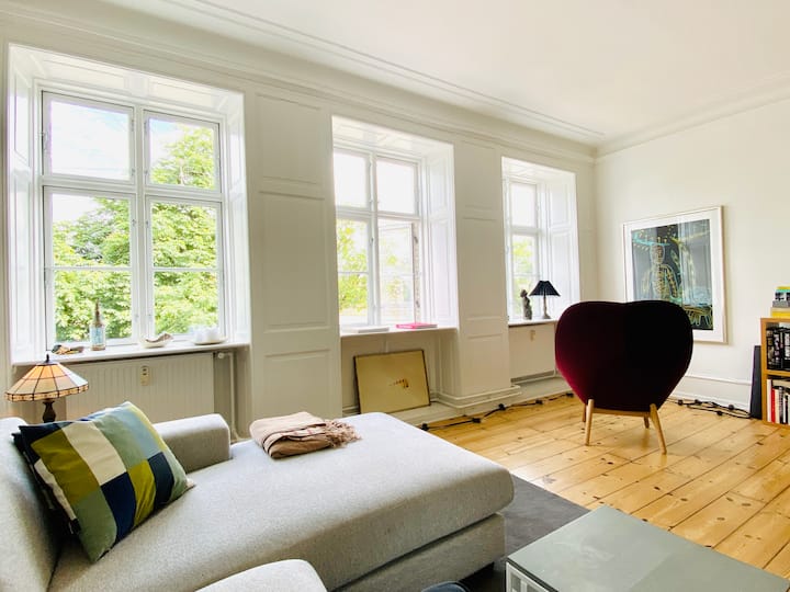 Exceptional City Apartment By The Lakes - Copenhaguen