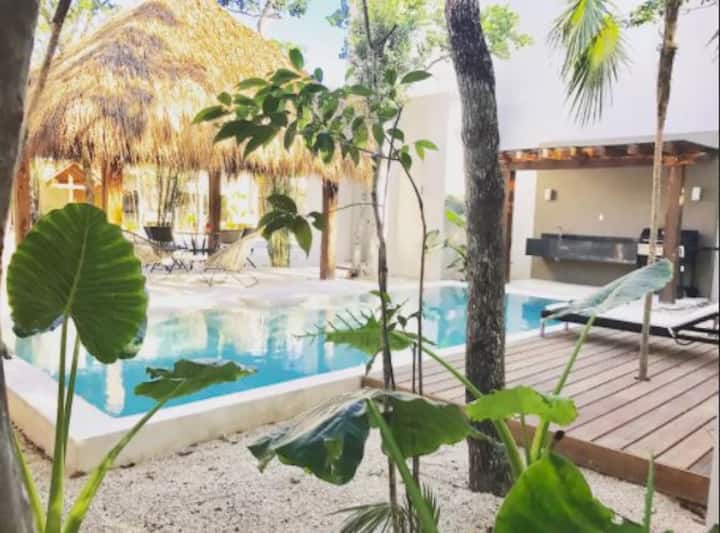 3 Br Full House. Prime Location Near Beach. Gated - Tulum