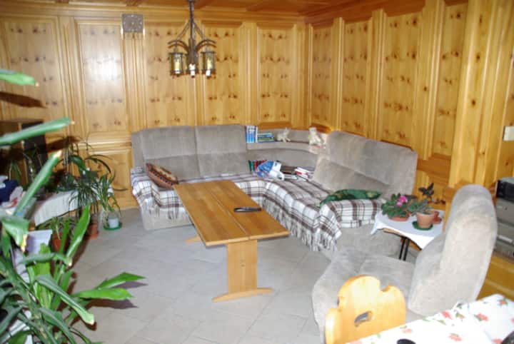 Schneefink Wohnung, Zimmer
Mit Eigenem Badezimmer - Zermatt