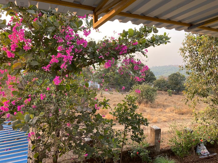 Cozy Monsoon 2 Bedroom Cottage, Tadgaon Waterfalls - Pen