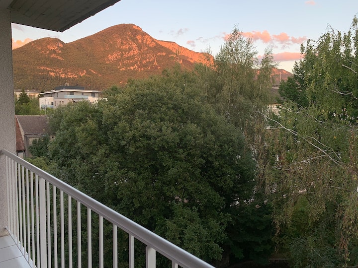 Bienvenue à Bord Du Lac - Annecy