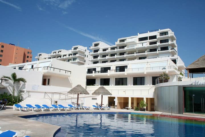 Sleep By The Blue Paradise - Cancún