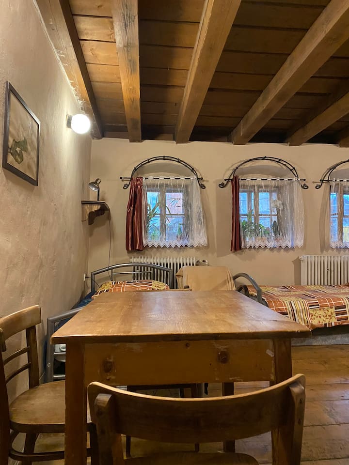 Large Double Room With 2 Extra Beds, Private. - Český Krumlov