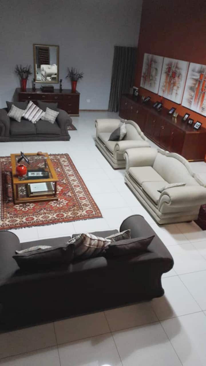 Luxury Home On Nature Reserve In Ezulwini - Eswatini