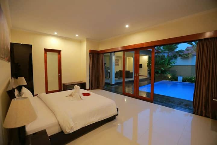 1 Broom Private Pool Villa And Kitchen In Seminyak - Kuta