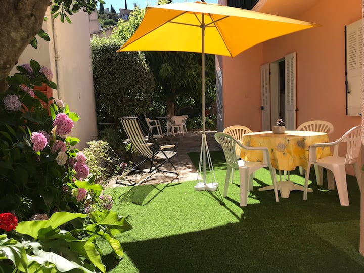 Rez De Jardin T2 Ã 200m De La Plage Et Au Calme - Le Lavandou