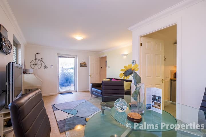 Lovely 1 Bed G/f Flat With Large Terrace | 556064 - Rottingdean