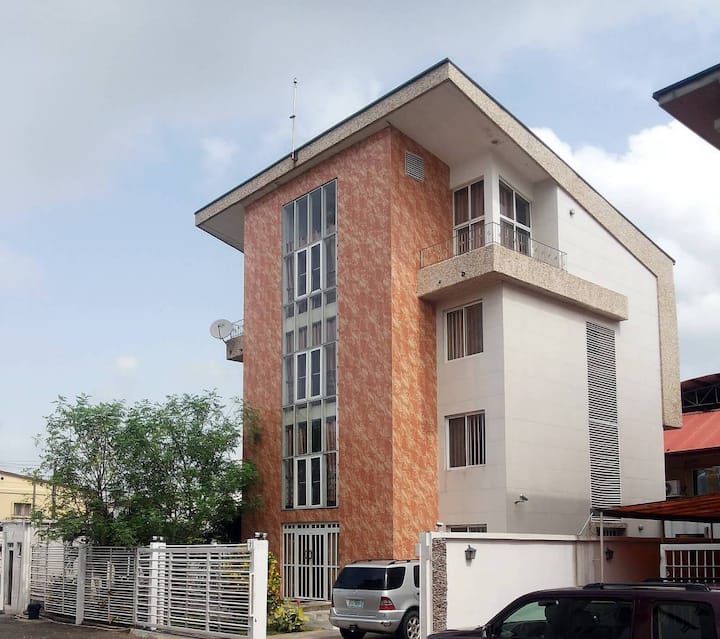 Fairview Studio81 (Mini)&fine Patio Grd Flr - Lagos, Nigeria