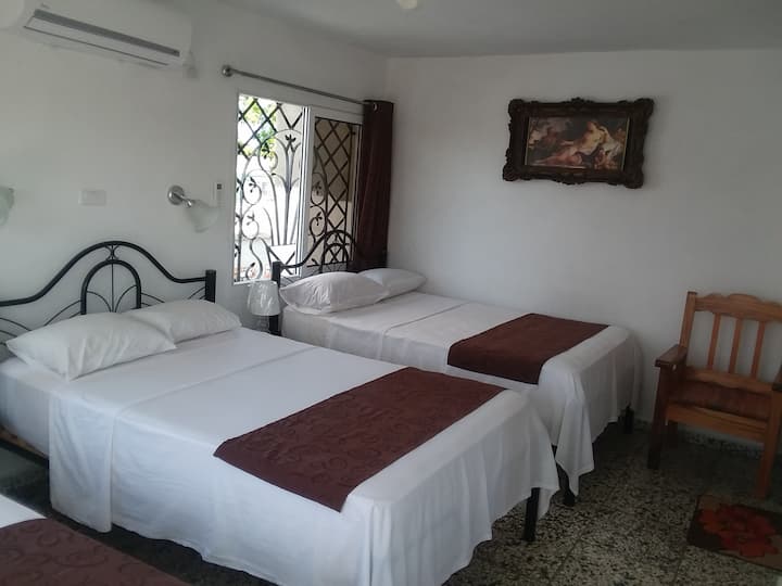 Two Rooms With Terrace And Sea View - The Bahamas