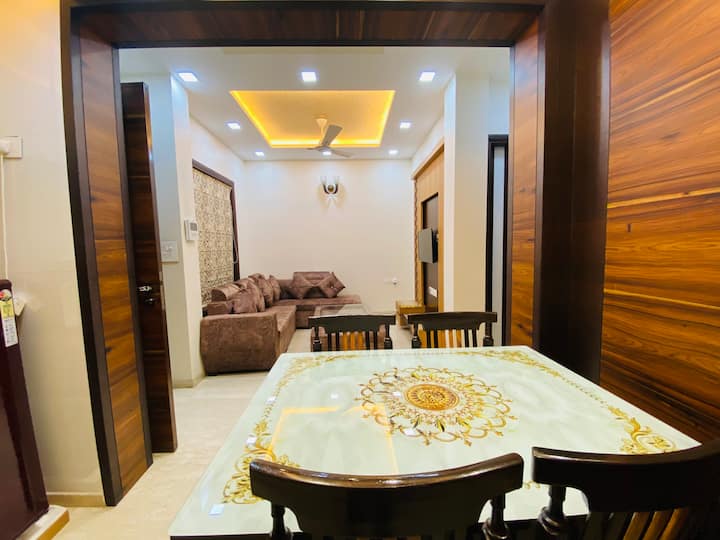 Apnalaya - Luxurious Apartment In South Delhi - New Delhi