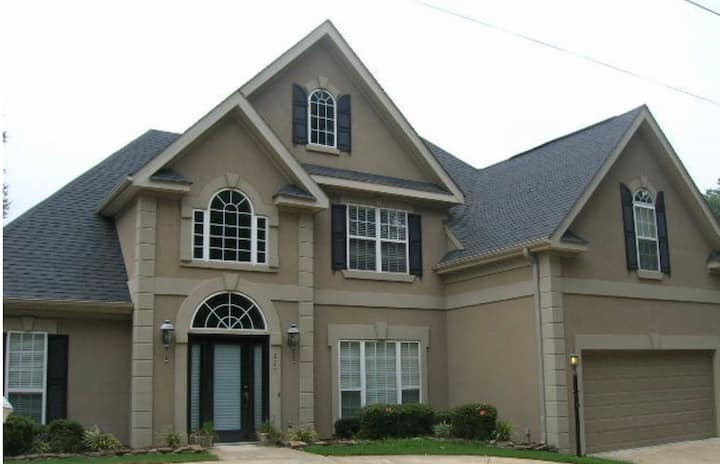 The Family Retreat-location, Cozy, Games, & Grill - Hot Springs, AR