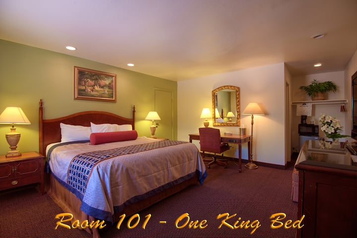 King Bed - Yucca Valley, CA