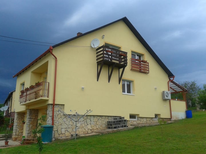 Apartman Balatoni Panorámával(teljes Ház-max 5 Fő) - Csopak