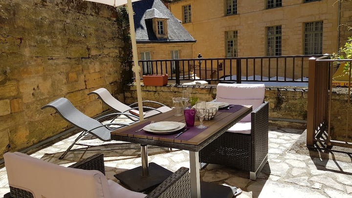 Studio Avec Terrasse Donnant Sur La Place Aux Oies - La Roque-Gageac