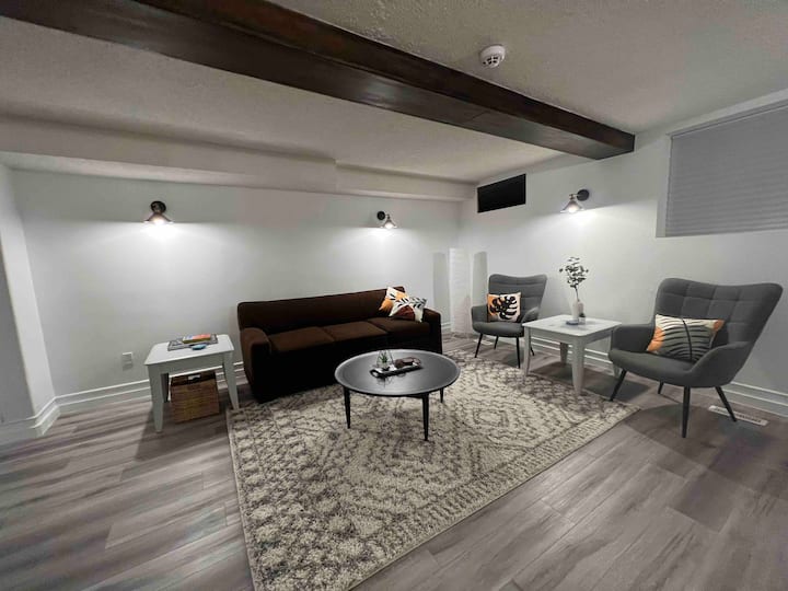 Bright Spacious Home Downtown - Historic Ramsay - Calgary