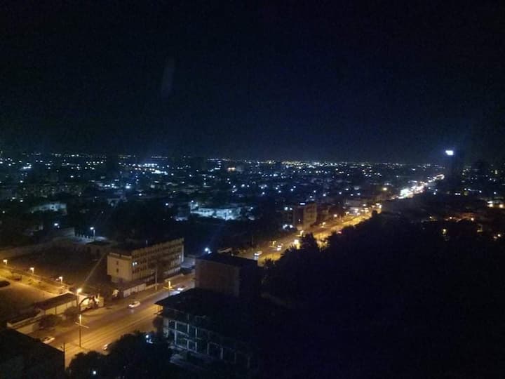 Superb Appartement Avec Parking Gratuit Dans Une Résidence 👌
La Paie Totale.
Soyer Le Bienvenu - Oran