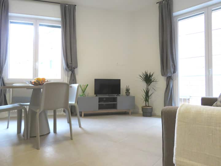 8 Colonne Apartments - Leonardo - Bologna