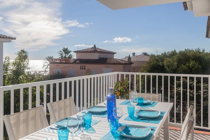 Beautiful Seaview Beach Appartment - Sitges