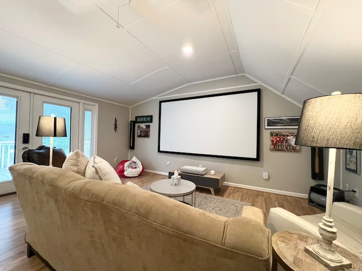 Upper Room-private Apt Perfect For One Or Two! - Jacksonville