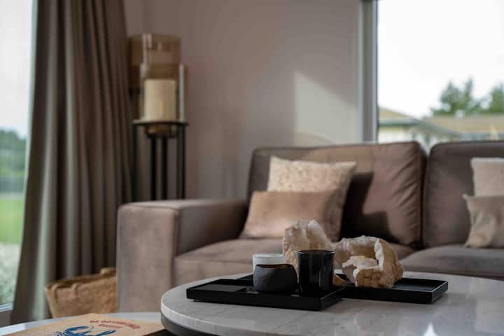 Qué Vida – Coastal Comfort In Scharendijke - Scharendijke