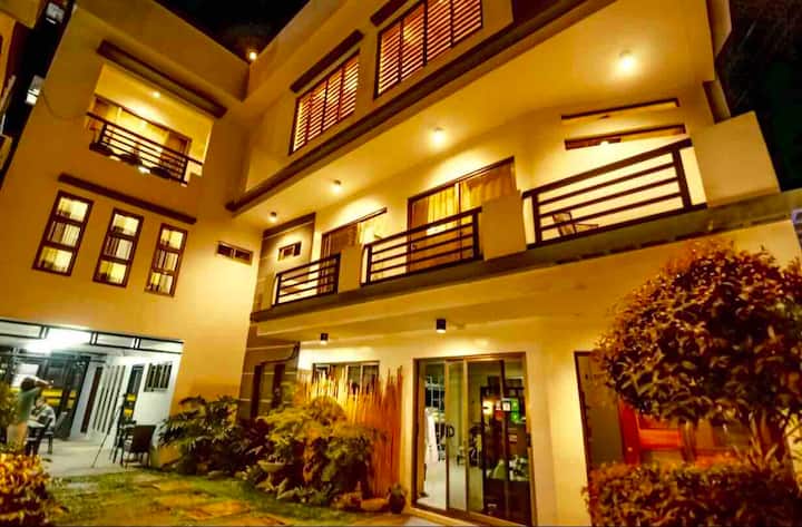 Rold&roub Suites (3br/16pax)
White Beach, Pg - Puerto Galera