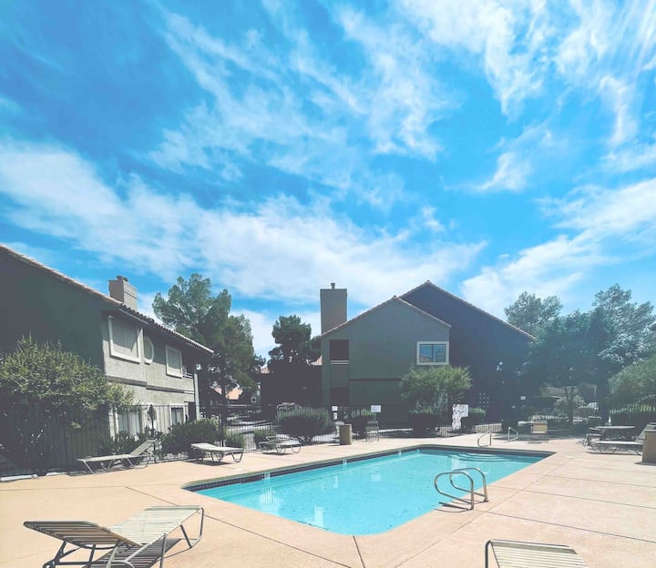 Fast Wifi Near Strip & China Town Free Parking - Las Vegas, NV