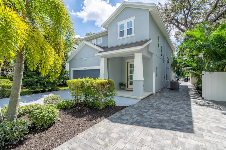 [The Bay St. Hideaway]private Swimming Pool& Patio - Sarasota