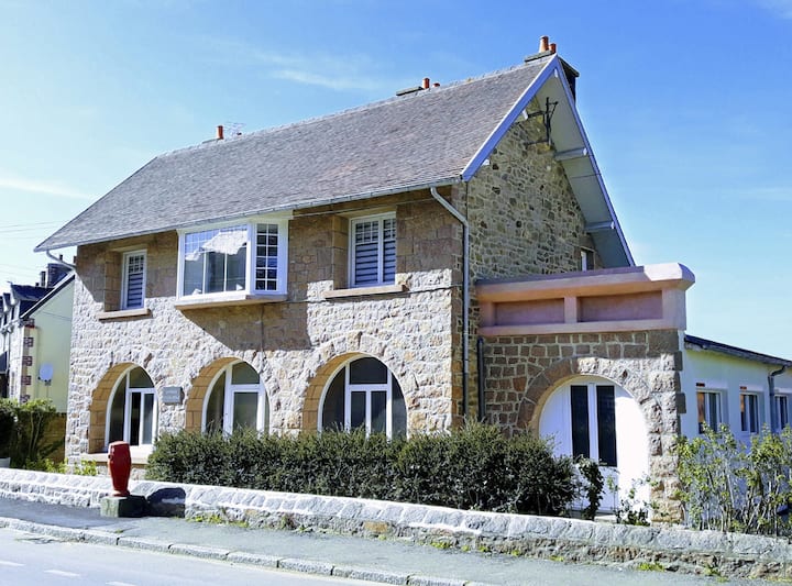 Le Dispensaire★★★★ Grand Gîte à Perros-guirec 15 P - Perros-Guirec