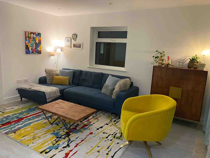 Amazing 3 Bedroom House + Free Parking + Garden - Woolwich