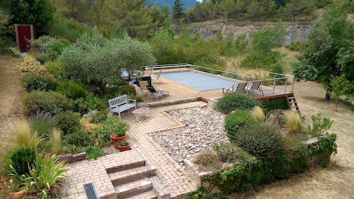 Maison Ardéchoise Sans Vis à Vis Avec Piscine - Privas