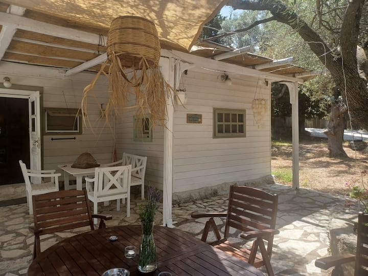 Wooden House In Agios Nikitas
