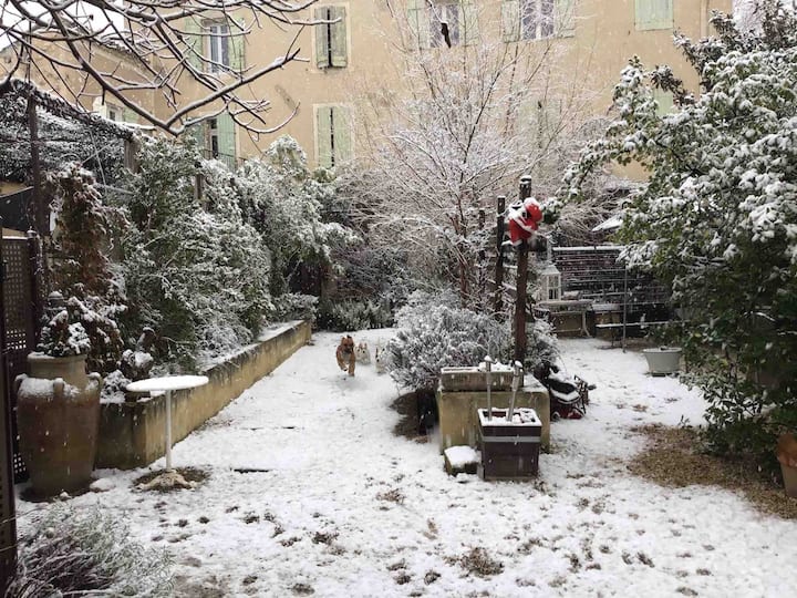 Logements Réveillon Groupe 12/18 Pers - Monteux