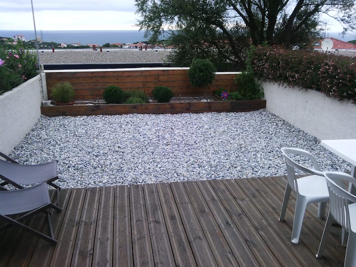 Jolie Maison Mitoyenne Avec Vue Mer - Saint-Jean-de-Luz