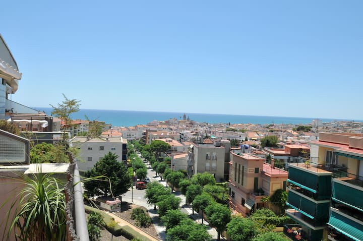 Terrasse Avec Vue Magnifique Et Piscine - Sitges