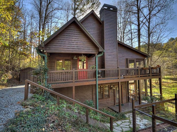 Cozy Creek Side Cabin - Ellijay