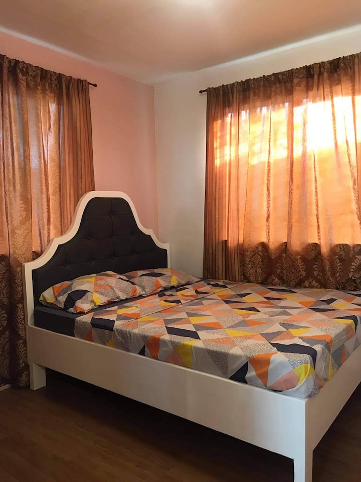 Cheerful Furnished Independent House For Daily Rent For Family Couples And Group.. - Butuan City