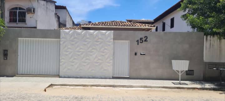 Casa Na Zona Sul Com Piscina. Próximo Aos Points. - Ilhéus