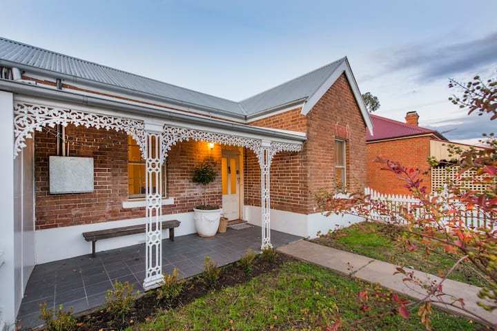 Mudgee Holiday Rentals & Homes - New South Wales, Australia | Airbnb