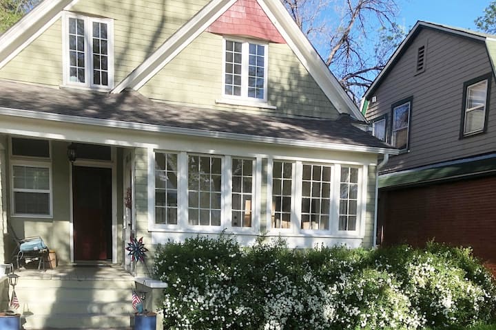 Charming Western Gem In Downtown Colorado Springs - コロラド・スプリングズ, CO