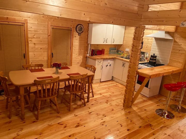 Red Robin’s Nest Every Booking Has Entire Cabin - Oranmore