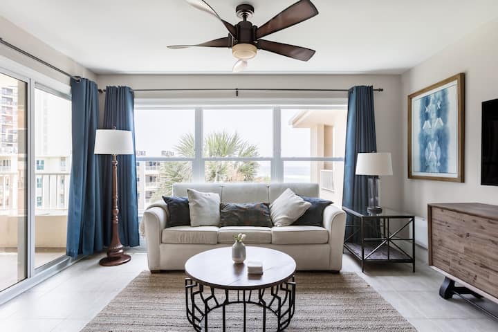 The Lucky Dune Bird - Destin, FL