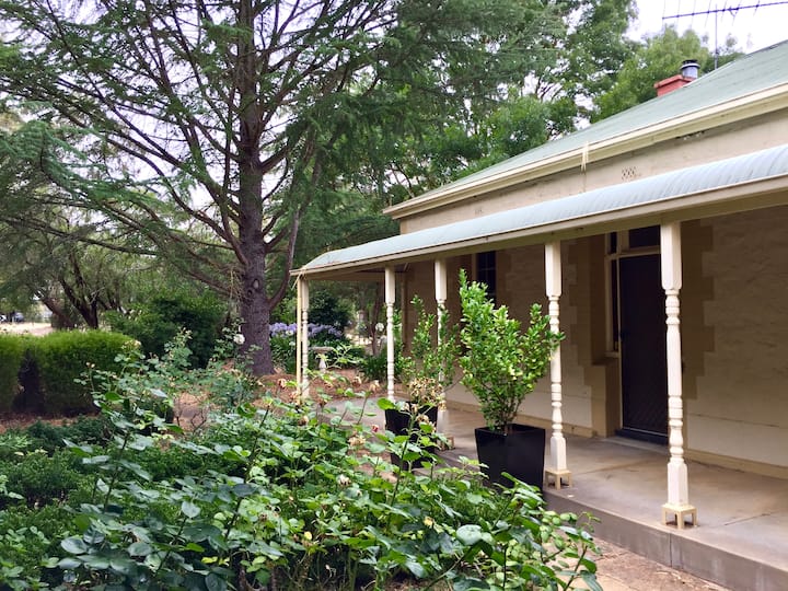 Linfield Cottage - The Barossa Council