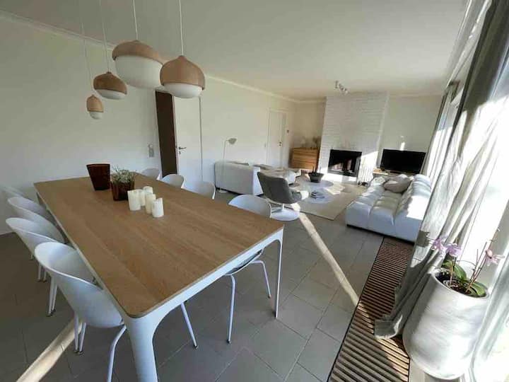 Spacious Villa - Garden - 5parking - Brujas