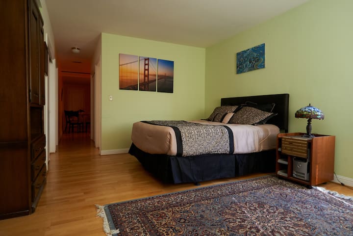 Spacious Charming 1 Bedroom Suite! - San Francisco, CA