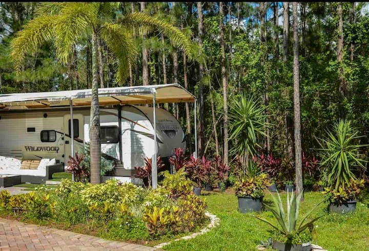 Rv In Paradise - Christmas, FL