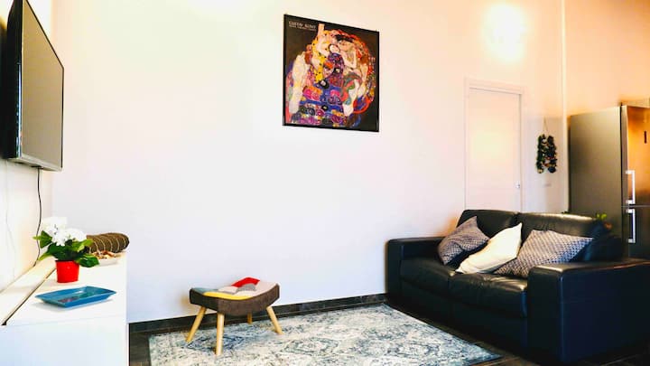 Attico Nel Cuore Delle Langhe Free Parking E Wi-fi - イタリア クーネオ県 アルバ