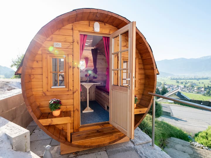 ÜBernachten Im Fass Mit Atemberaubender Aussicht - Switzerland