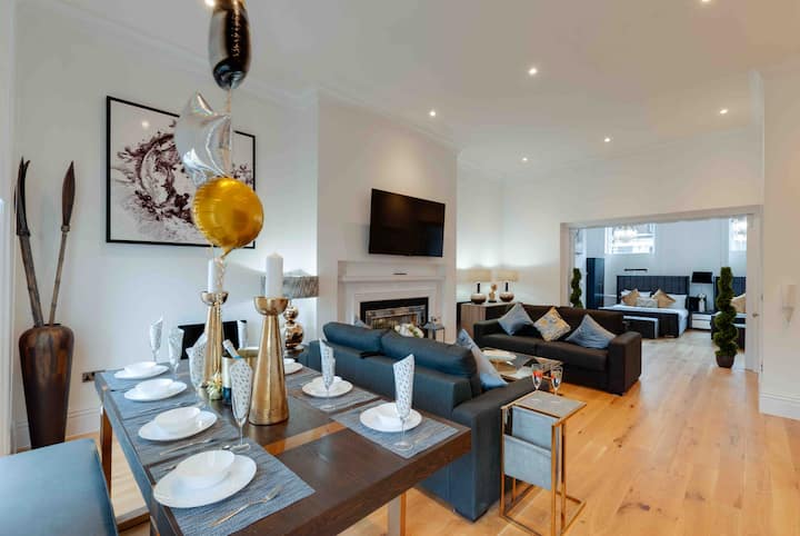 Stunning Open Plan 8 Sleep City Centre Apartment - イギリス リバプール