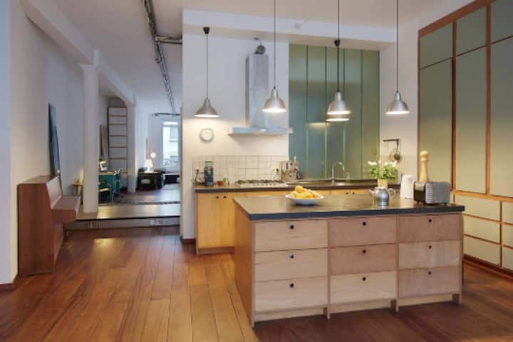 Spacious Loft In Amsterdam De Pijp, Two Bedrooms - 